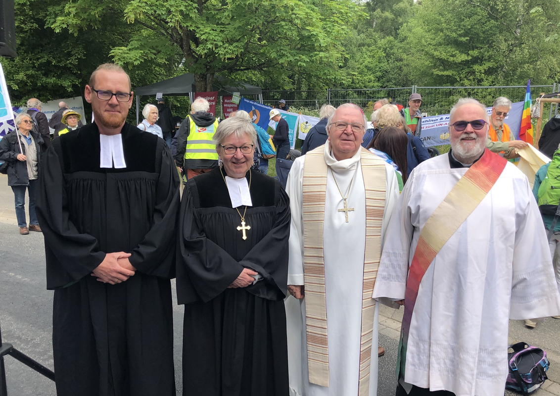 „Gott wird sich stärker erweisen als Mächte des Bösen und der Gewalt ...